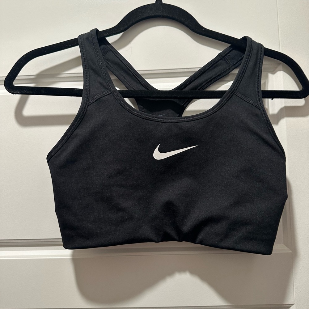 Black Nike Sports Bra - Gem